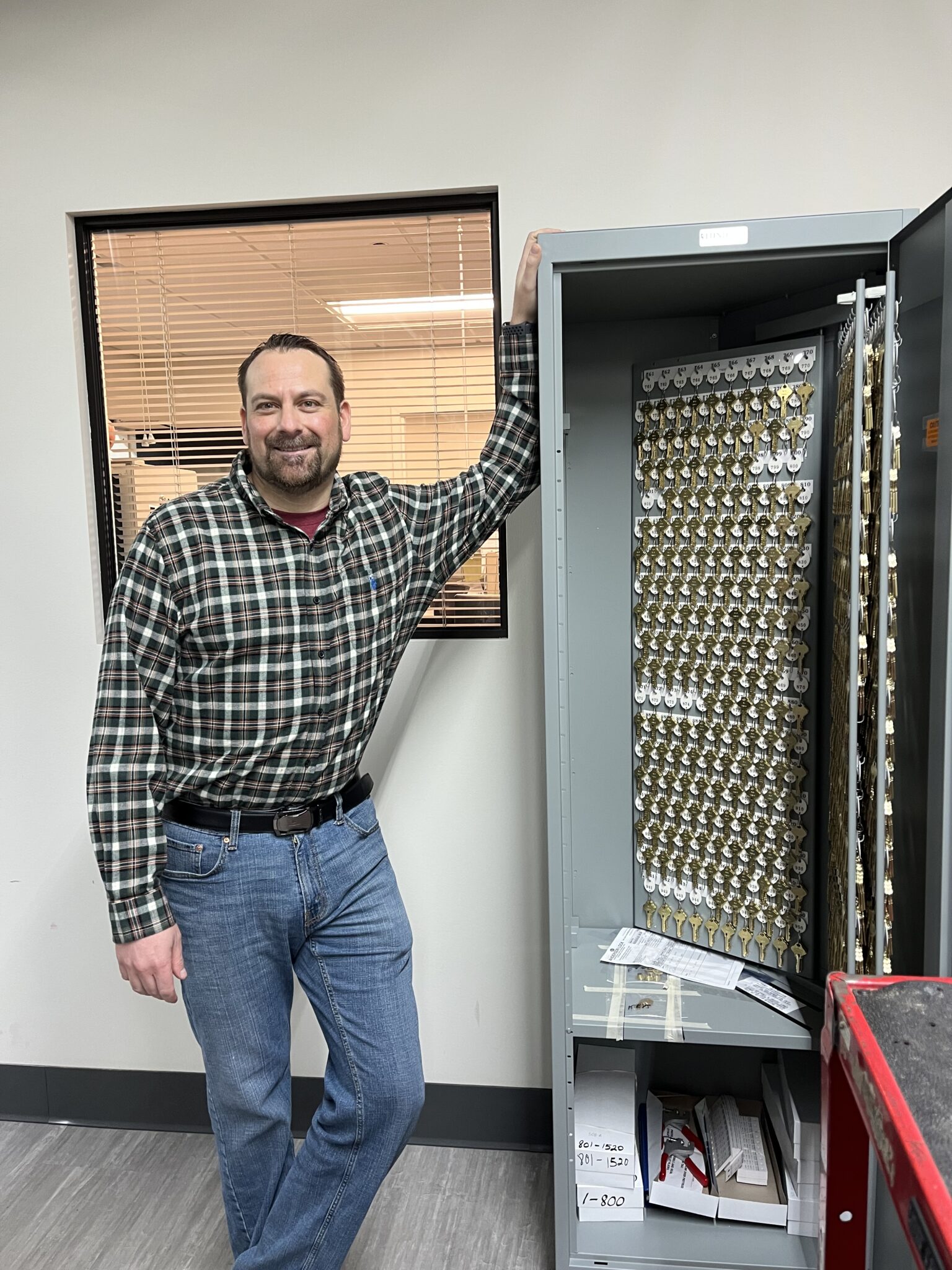 Effective Strategies for Managing Large-Scale Key Systems - Anderson Lock